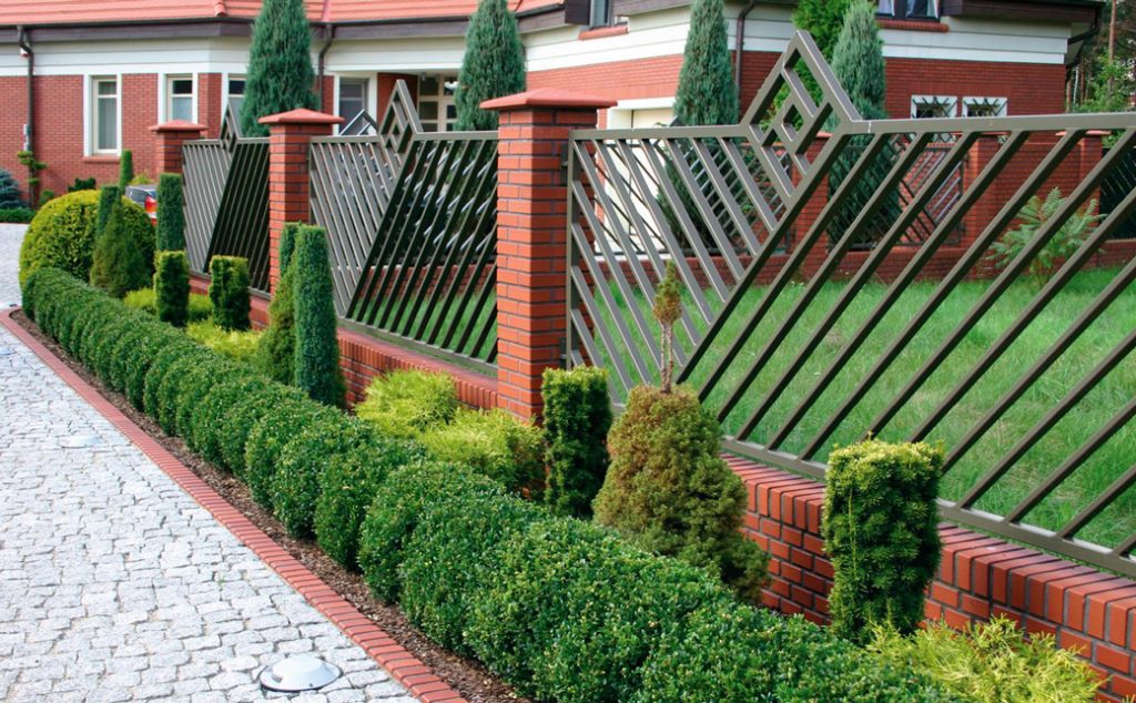 Constructii garduri: Materiale - Tipuri - Sfaturi | Reformex