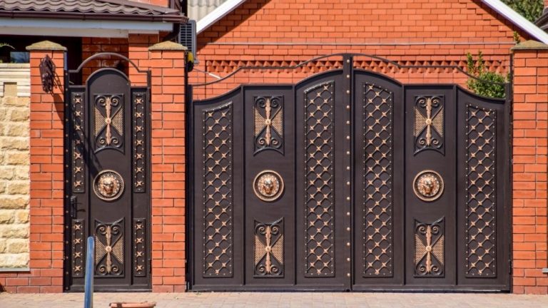 Porti din tabla: Caracteristici - Sfaturi - Avantaje | Reformex